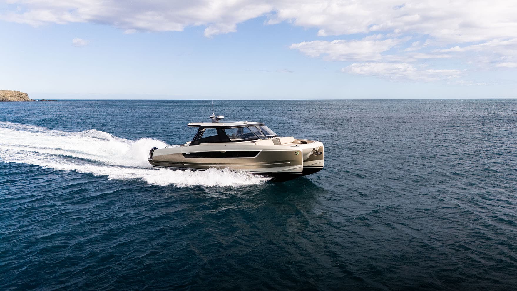 YOT 41 | Yot Power Catamarans