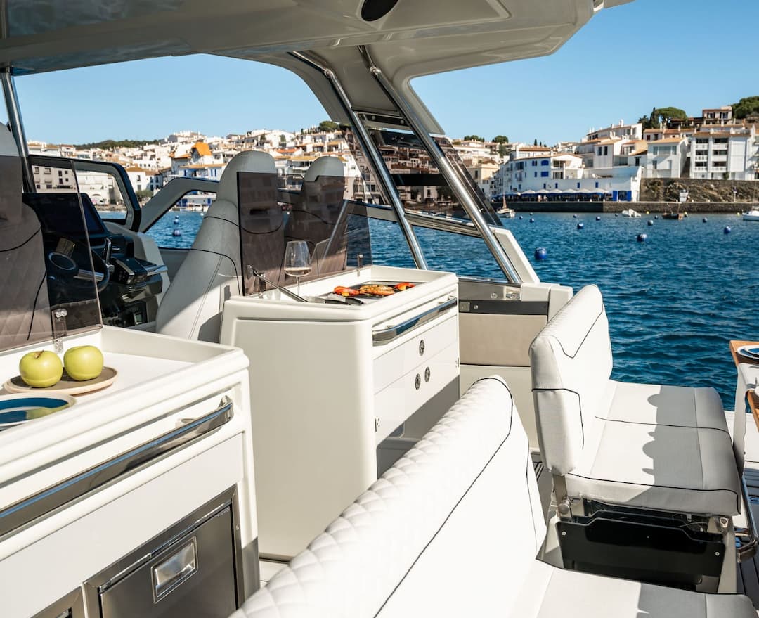 YOT 36 | Yot Power Catamarans