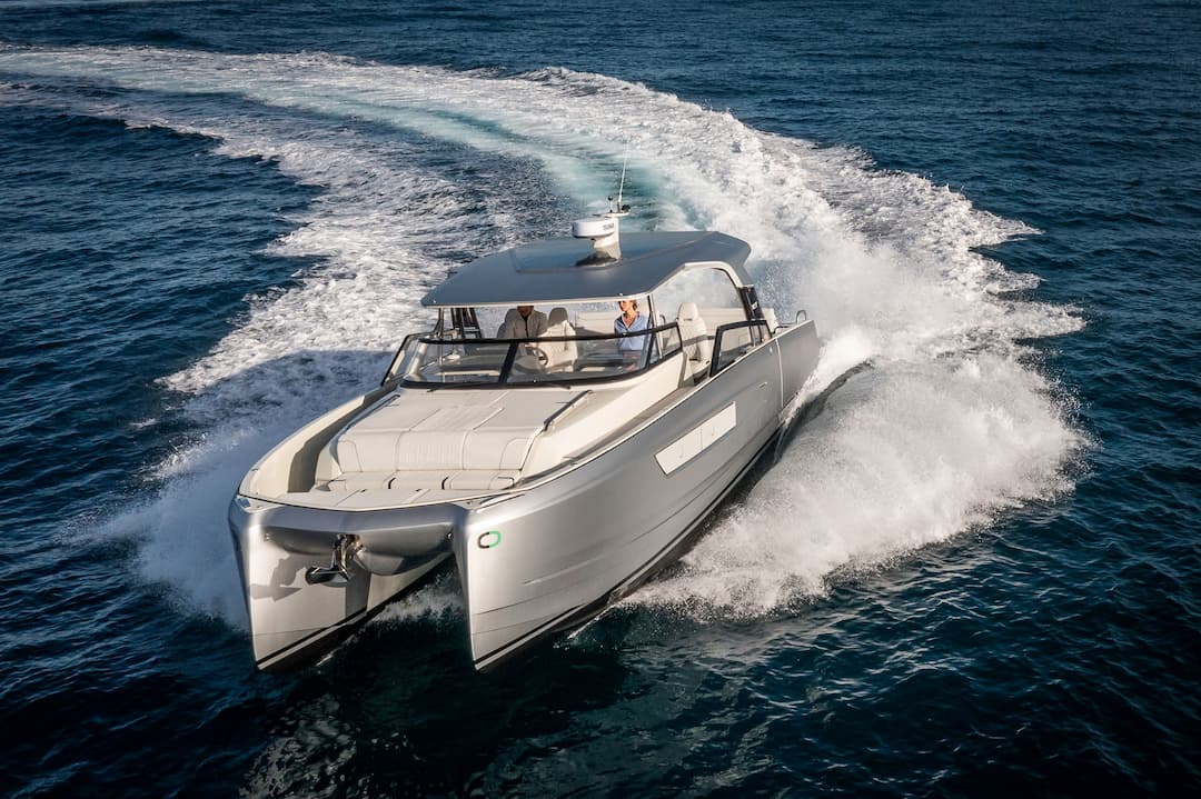 YOT 36 | Yot Power Catamarans